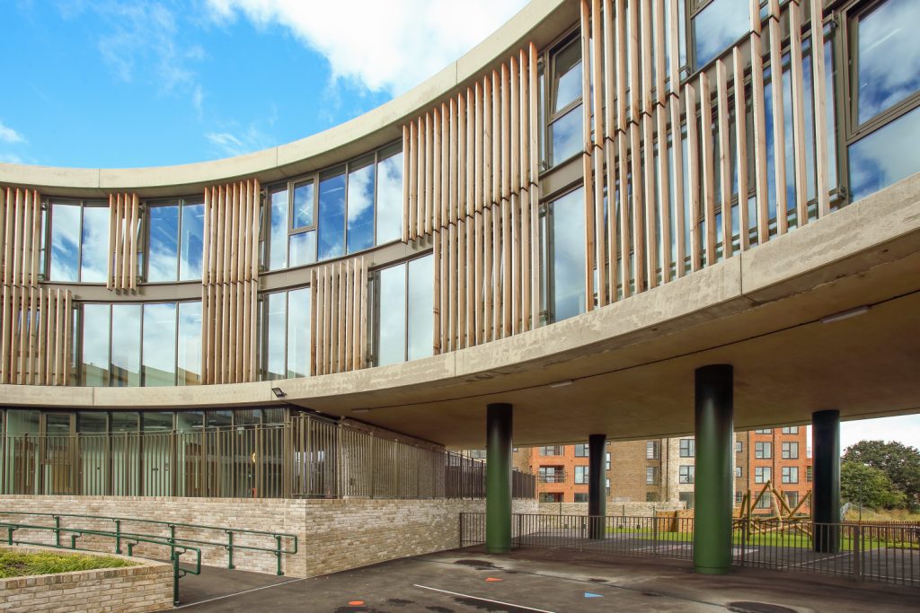 Encasement column casings for innovative circular school - Encasement